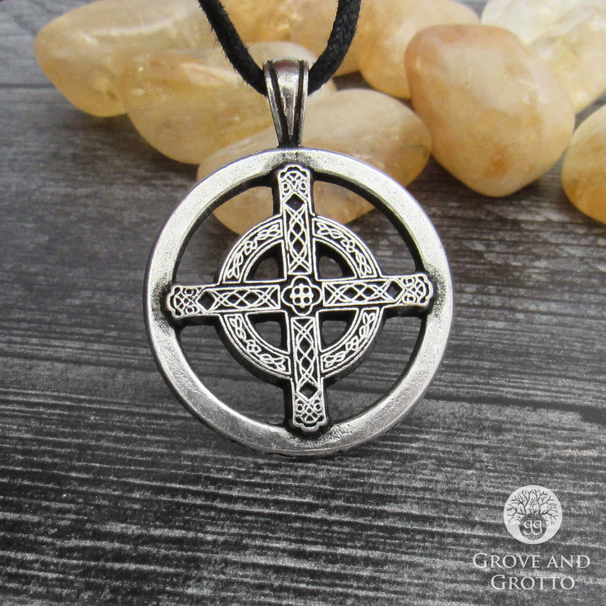 Celtic Harmony Union Amulet – Grove and Grotto